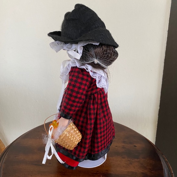 Toys | Vintage Welsh Doll Wearing National Dress | Poshmark